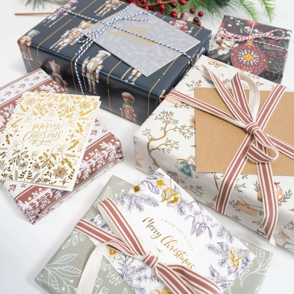 Christmas Gift Wrapping Kit - Miyu